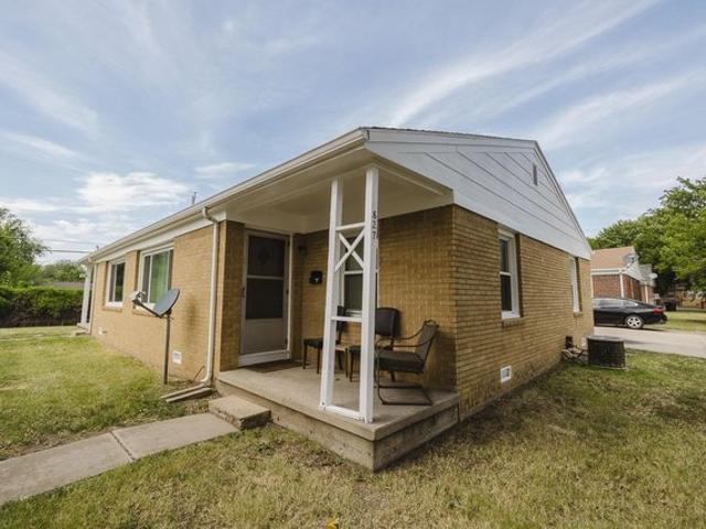 827 829 S Hillcrest, Wichita, KS 67218
