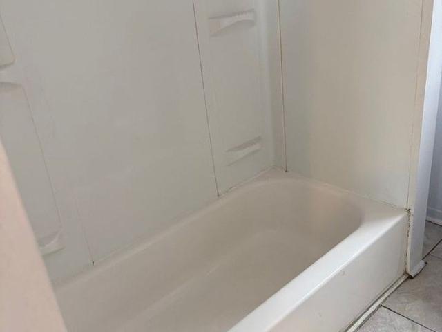 827 829 W 9th 2 Bedroom Apartment for Rent at 827 W 9th St, Chester, PA 19013