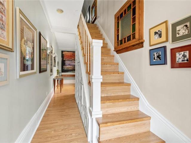 827 Calhoun Street