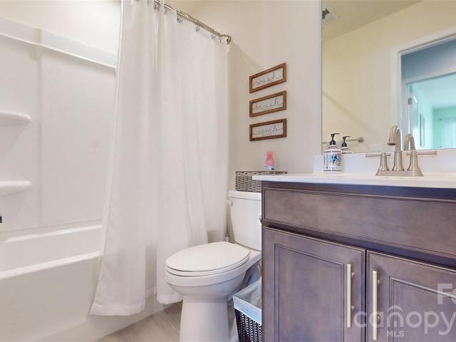 827 Canoe Song Rd, Fort Mill, SC 29708 | MLS #4365