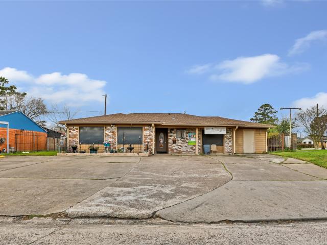 827 Casey St, Channelview, TX 77530 | MLS #29528 | Compass
