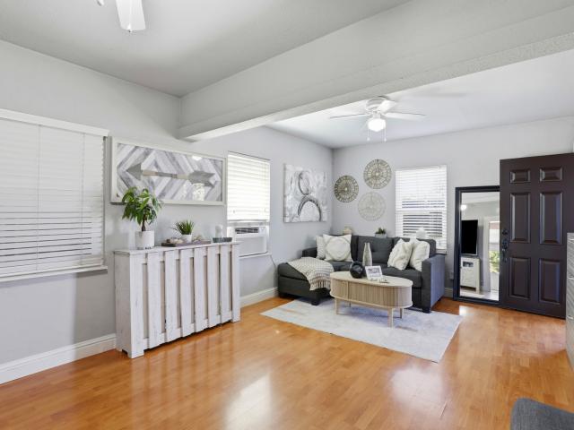 827 Central Avenue