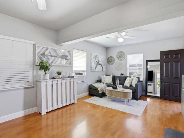 827 Central Avenue