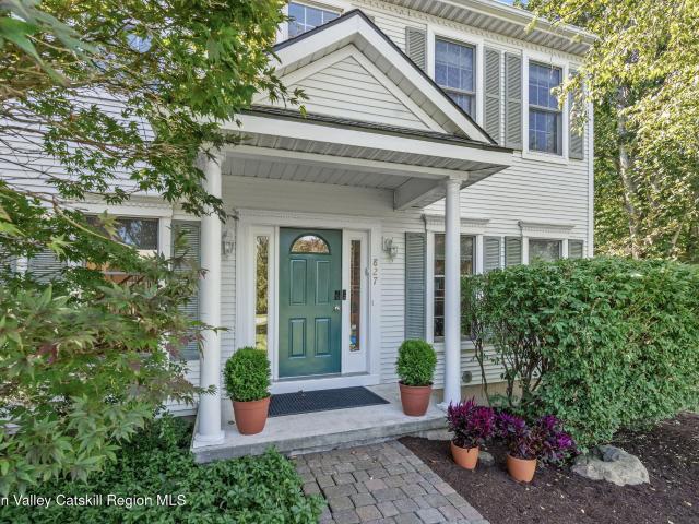 827 Creek Court
