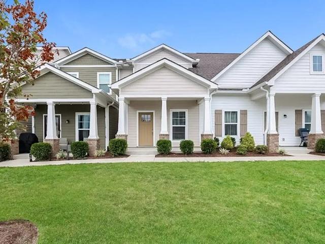 827 Ashland Place Dr, Nashville, TN 37218