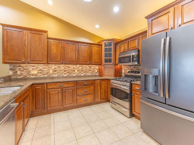 827 Barson Ct, Unit 23