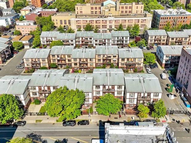 827 E 161st St Unit B, Bronx, NY 10459