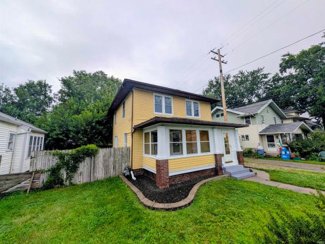 827 E Ewing Avenue