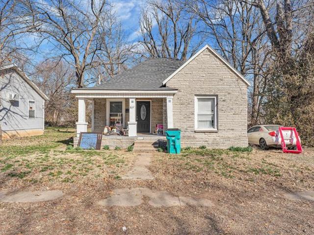 827 E Garfield St, Springfield, MO 65803