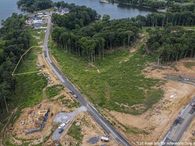 827 Eagle Point Dr Lot 3, Grand Rivers, KY 42045