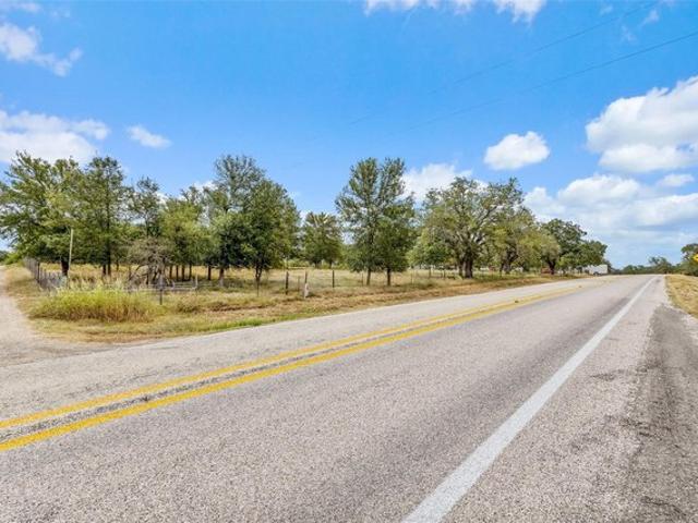 827 FM 671, Lockhart, TX 78644