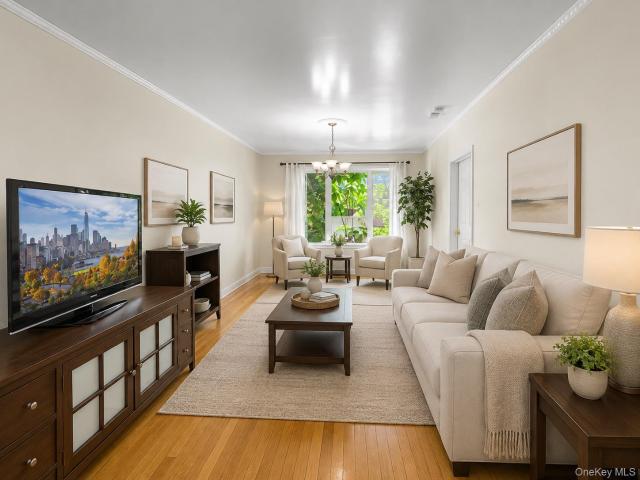 827 Fox Street 3A