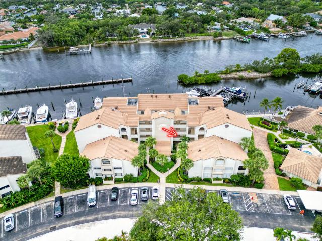 827 Oak Harbour Dr, Juno Beach, FL 33408 | MLS #R11139