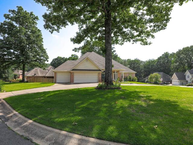 827 Miller Loop