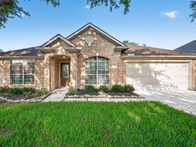 827 N Wellsford Dr, Pearland, TX 77584