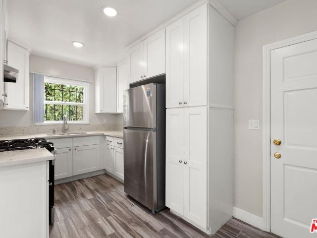 827 N Alta Vista Blvd, Los Angeles, CA 90046 | Compass