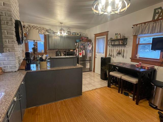 827 N Main Street