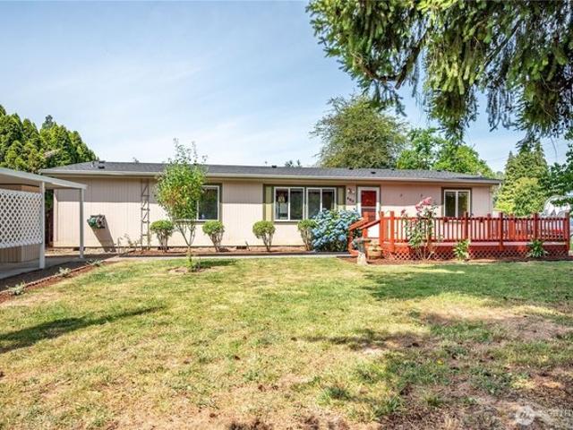 827 NE Woodard Ave, Castle Rock, WA 98611