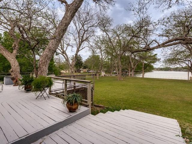 827 Schumanns Beach Rd, New Braunfels, TX 78130