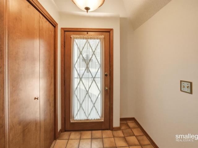 827 Shadybrook Drive