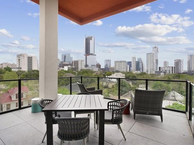 827 W 12th St, Austin, TX 78701