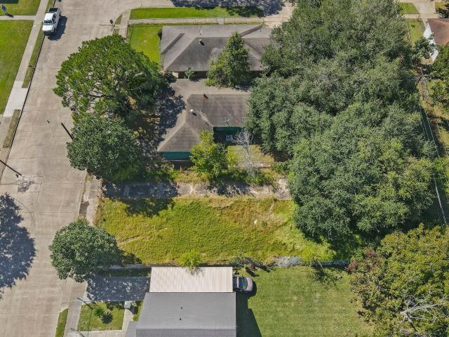 827 W 14th Street