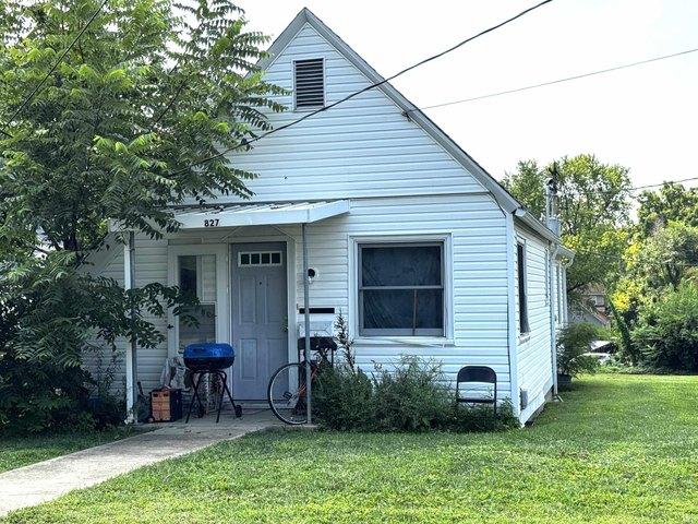 827 W 1st St, Bloomington, IN 47403