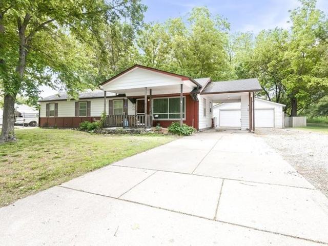 827 W Hazel Ave, Wichita, KS 67217