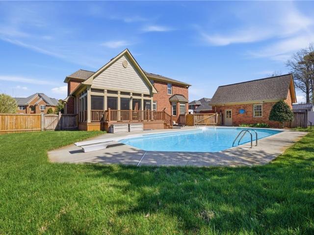 827 Waterfall WAY