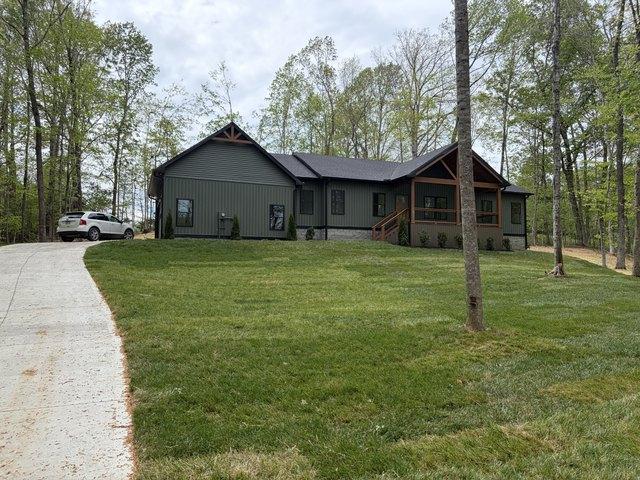 827 Town Branch Rd, Charlotte, TN 37036