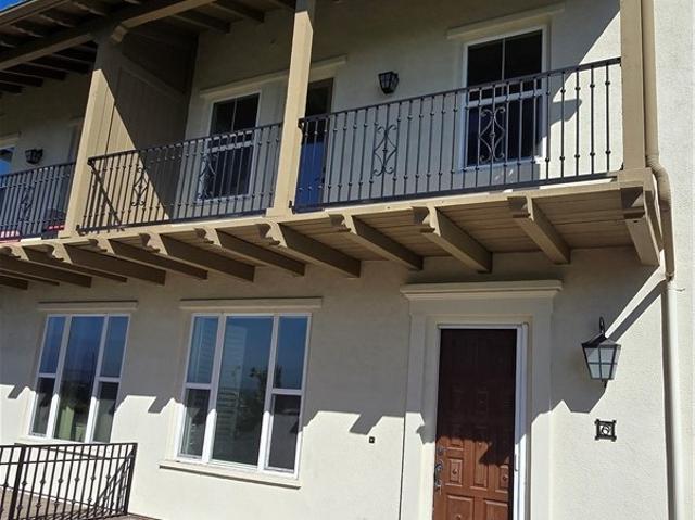 827 Terrace E 6