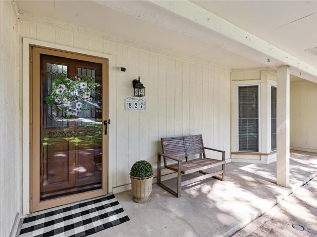 827 Yellowstone Drive
