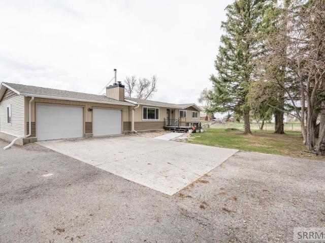 8285 N 5th W, Idaho Falls, ID 83401 | MLS #2185 | Compass