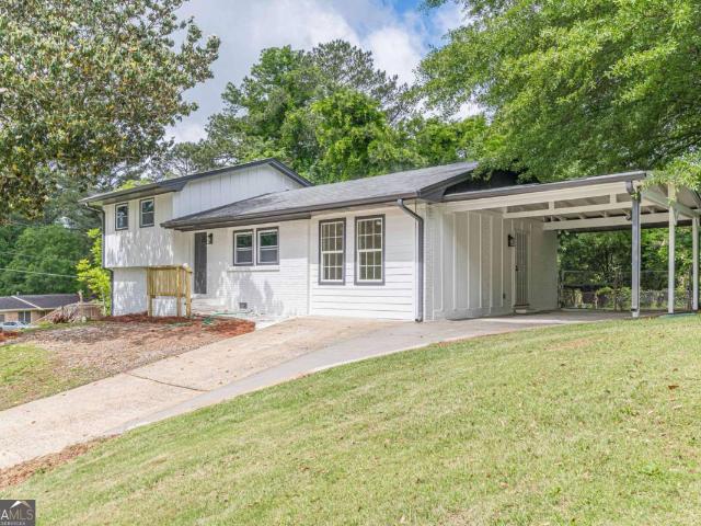 8285 Hemlock Drive