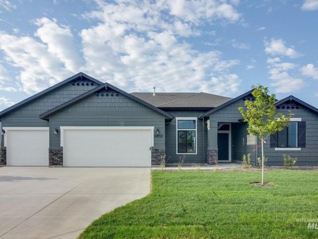 8286 E Cool River Loop, Nampa, ID 83687
