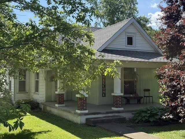 8289 N Centerville Rd, Williamsburg, IN 47393