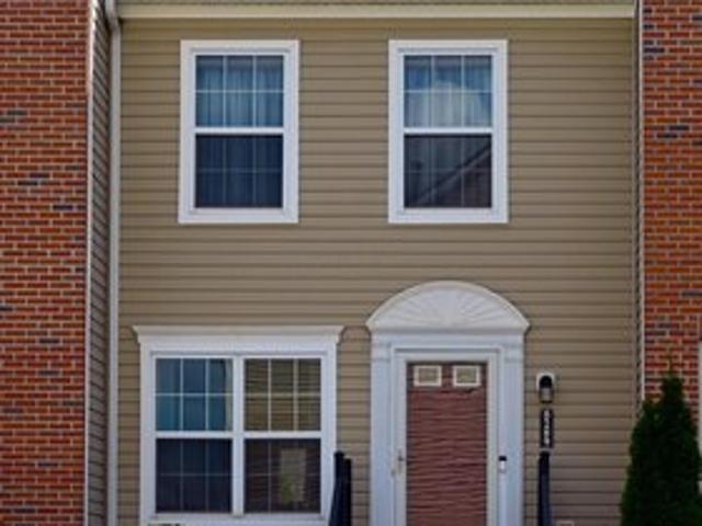 8289 Bruntsfield Rd, Columbus, OH 43235