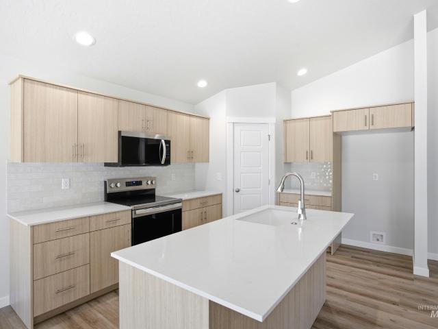 8281 S Tyrion Way