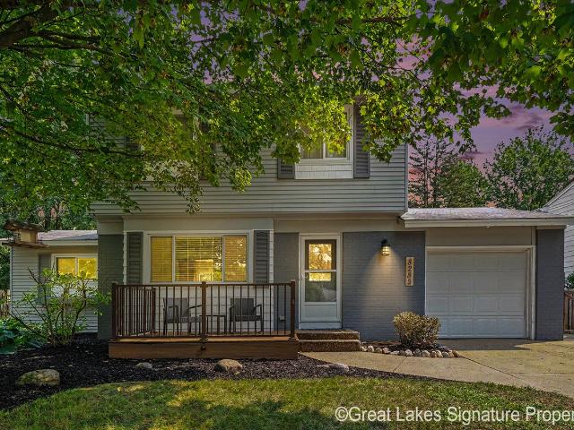 8282 Courtland Drive