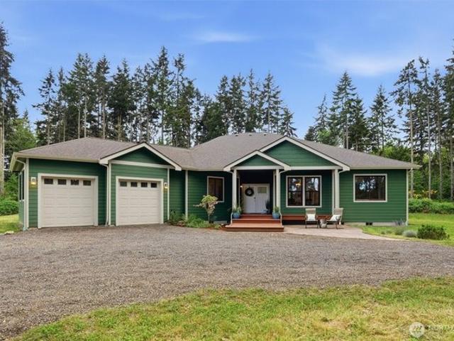 8283 NE 360th St, Kingston, WA 98346