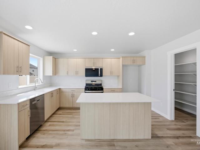 8283 E Presley Ct