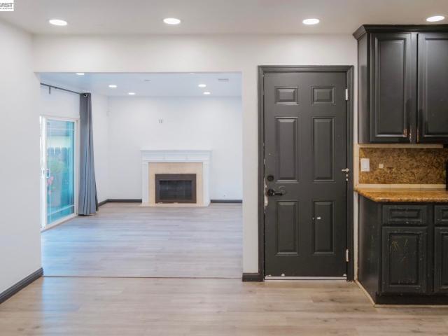 828 Coral Dr