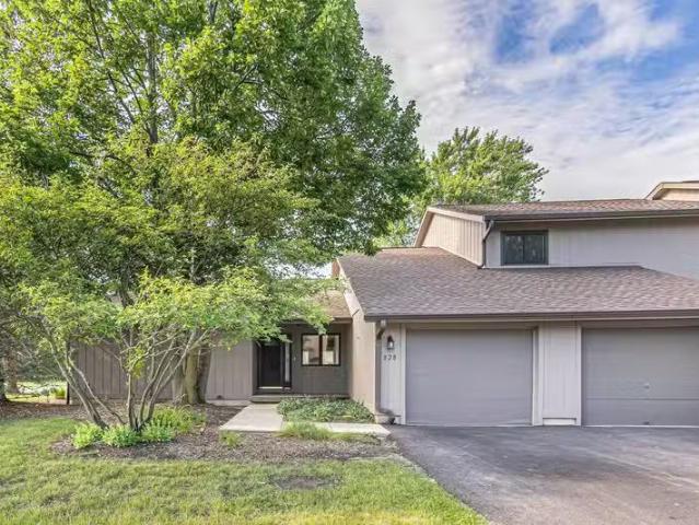 828 Catherine Court, Grayslake, IL 60030 652377014