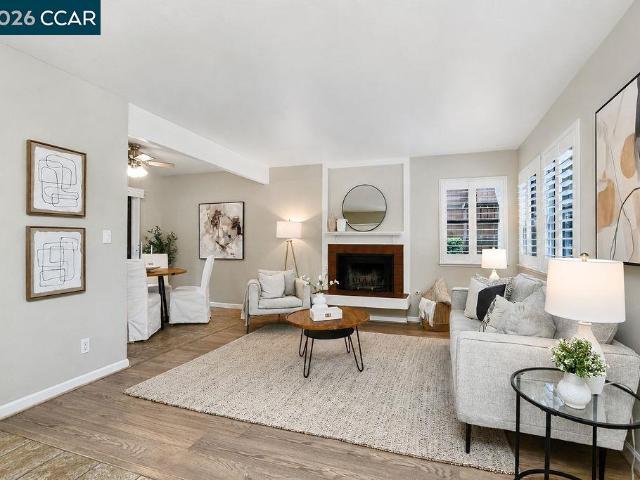 828 Camelback Place