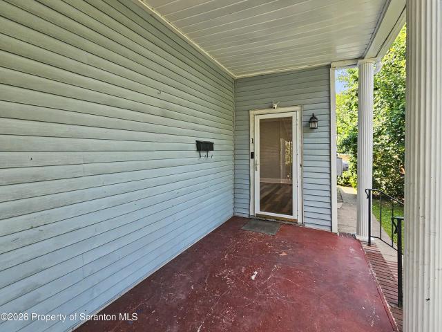 828 Cedar Avenue # 1st Fl