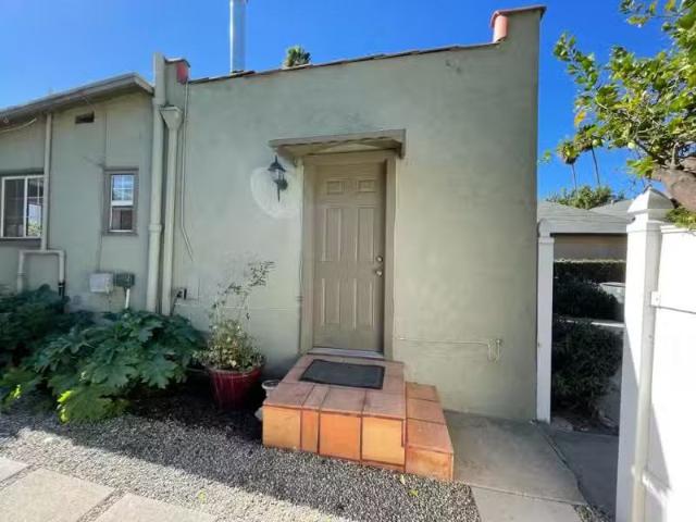 828 Chapman Ave, Pasadena, CA 91103
