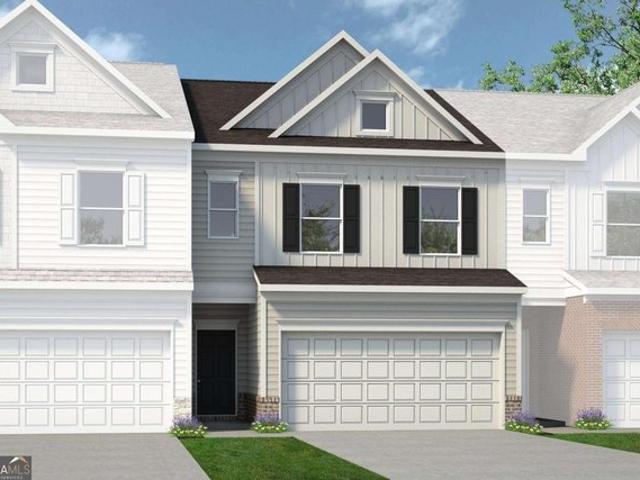 828 Crescent Dr, Riverdale, GA 30274