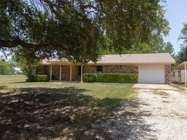 828 Armadillo Dr, Lorena, TX 76655
