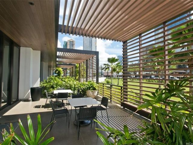 828 Auahi St Unit 1305, Honolulu, HI 96813