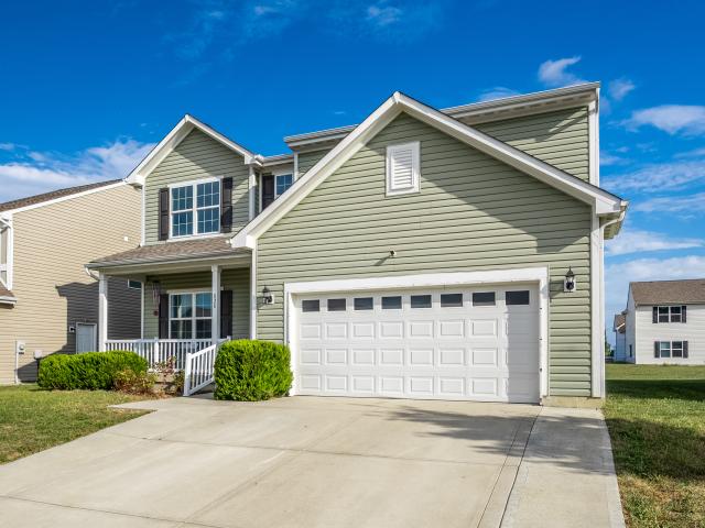828 Blue Ash Trail